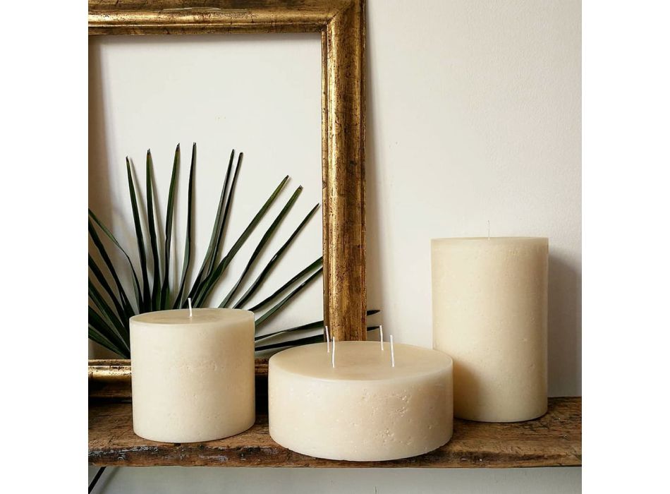 3 velas de cera modernas de diferentes tamaños fabricadas en Italia