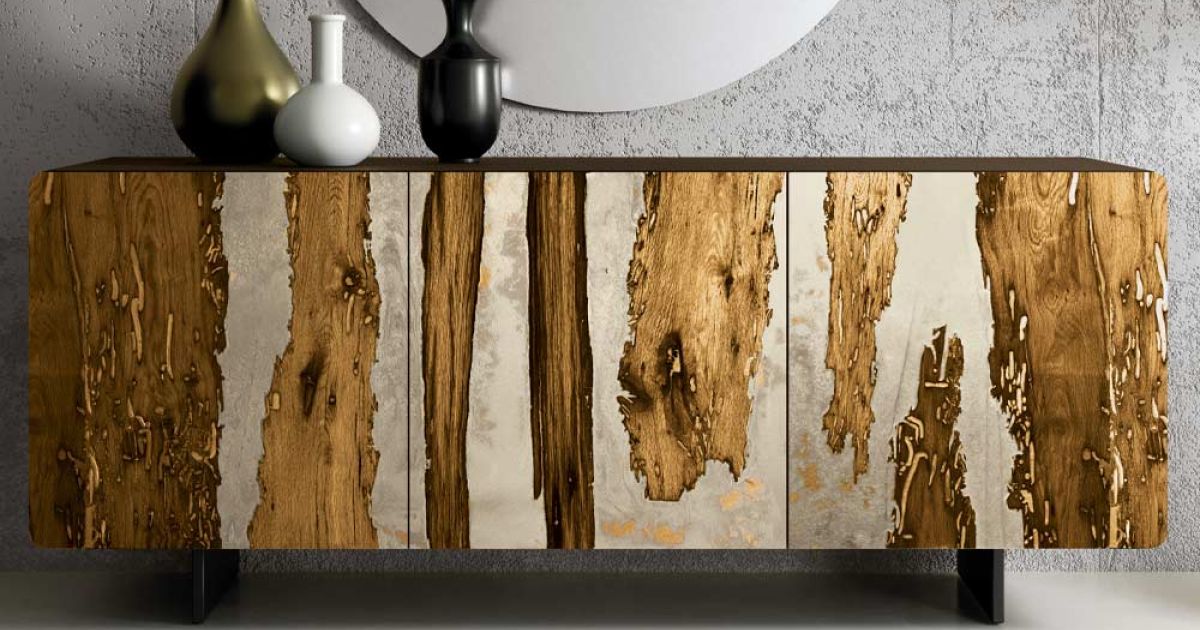 Aparador de salón con 3 puertas en acabado roble y resina Saturno