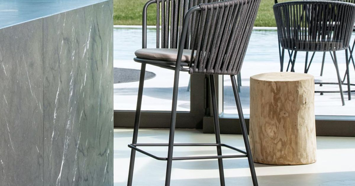 Taburete de acero inoxidable y respaldo de cuerda