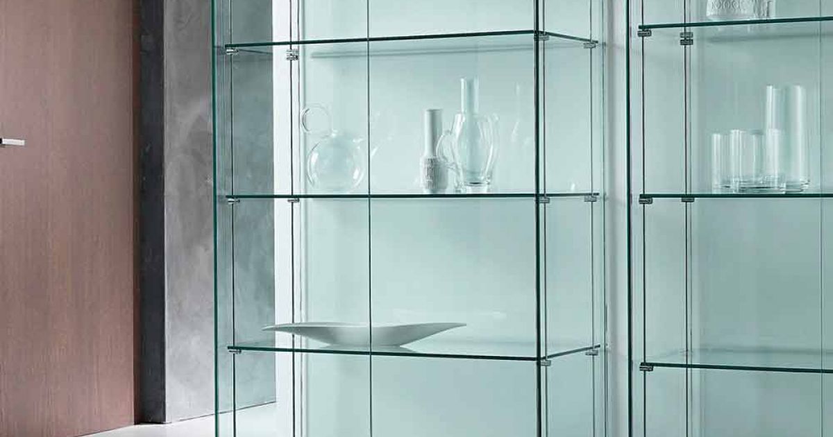 Vitrina de pared de diseño vertical con 2 puertas de vidrio y cerradura